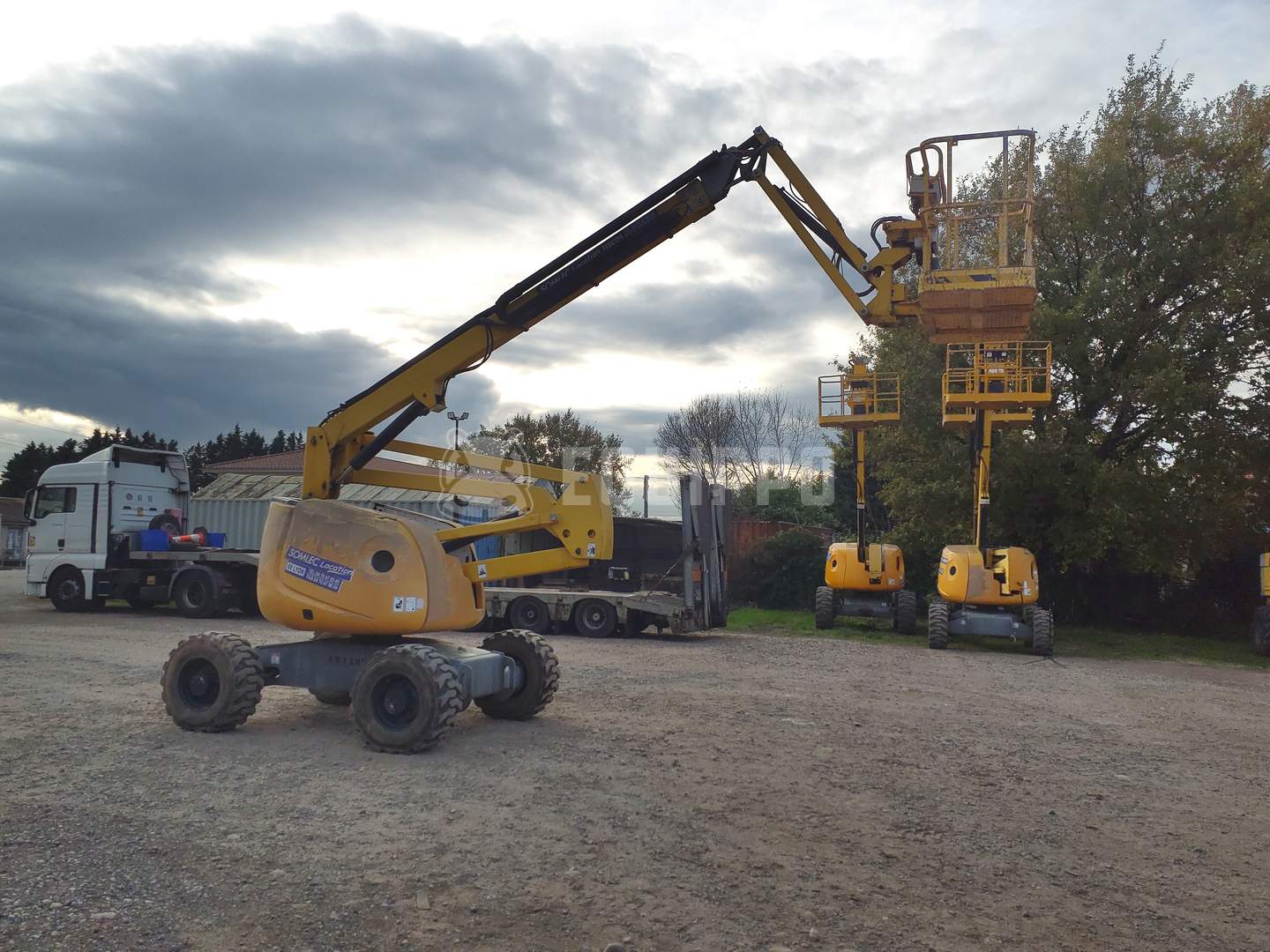 Haulotte HA18 SPX Used Articulated Boom Lift for Sale | Equippo